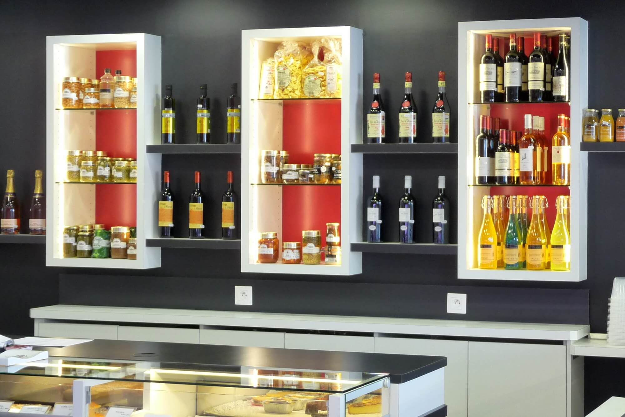 Mobilier commercial personnalisé à votre magasin